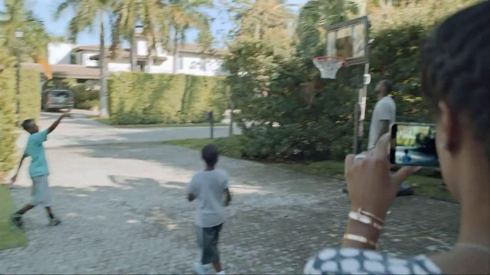 Samsung Galaxy TV Commercial, 'At Home' Featuring LeBron James - iSpot.tv