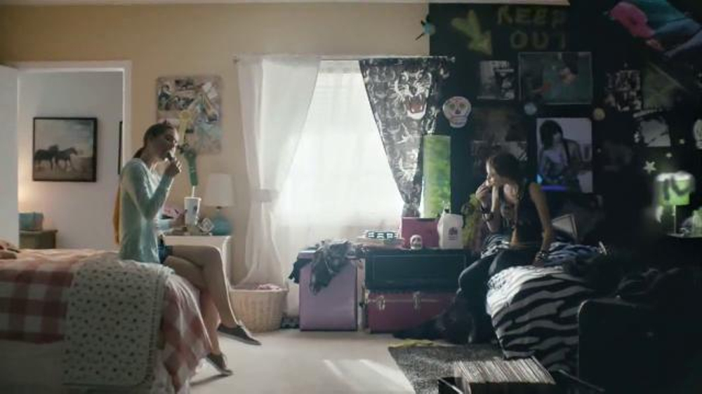 Taco Bell Spicy Chicken Cool Ranch Doritos Locos Tacos TV Commercial ...