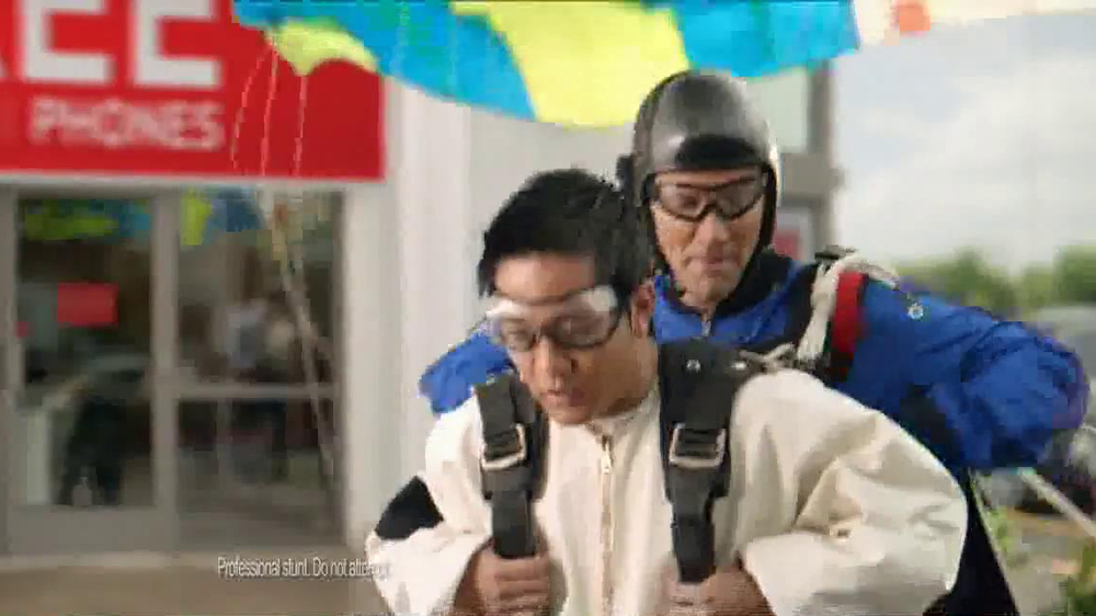 Verizon TV Commercial, 'Free Tablets and Phones' - iSpot.tv
