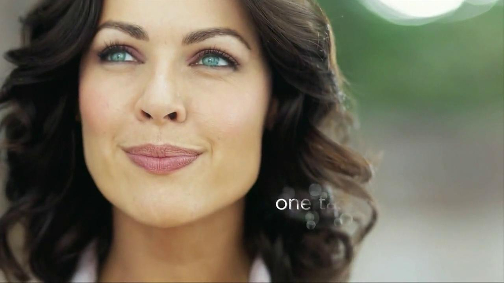 Lay's TV Commercial For Lay's Classic Chip Love - iSpot.tv