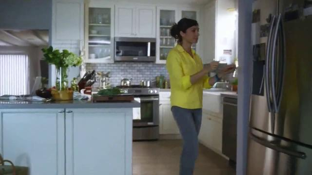 Canada Dry Ginger Ale TV Commercial, 'The Root of Relaxation' - iSpot.tv