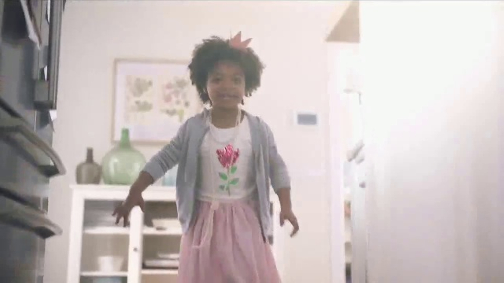 Swiffer WetJet TV Commercial, 'Princess & Dirty Hardwood Floor' Song by ...