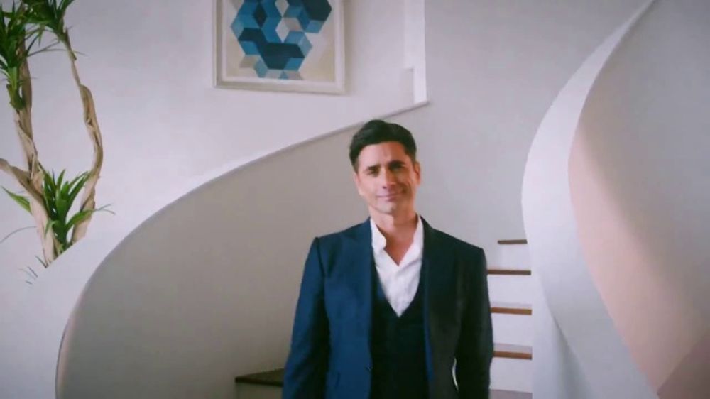 Spectrum TV Commercial, 'Be Spectacular' Featuring John Stamos - iSpot.tv