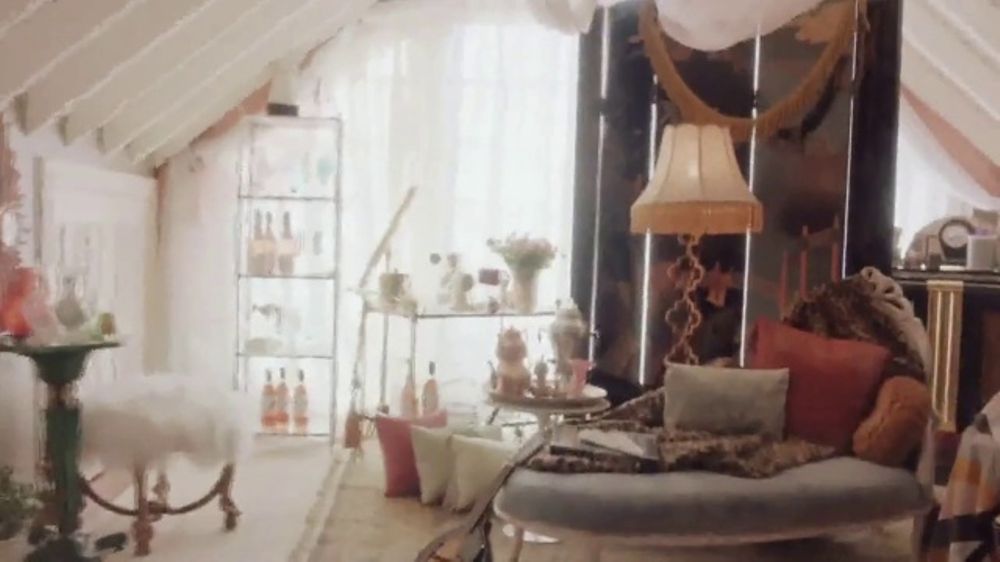 Fiber One 90-Calorie Chocolate Fudge Brownie TV Commercial, 'She Shed ...