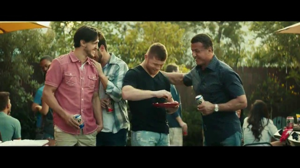 Tecate TV Commercial, 'Atrevido' con Sylvester Stallone, Canelo Álvarez ...