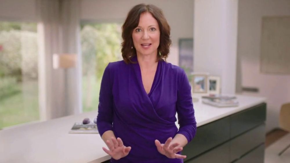 Always Discreet TV Commercial, 'One Laugh' - iSpot.tv